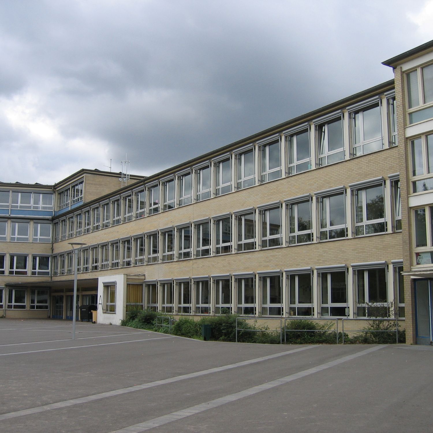 Friedrich-Ebert-Gymnasium Bonn - State gymnasium in Gronau, Bonn, Germany