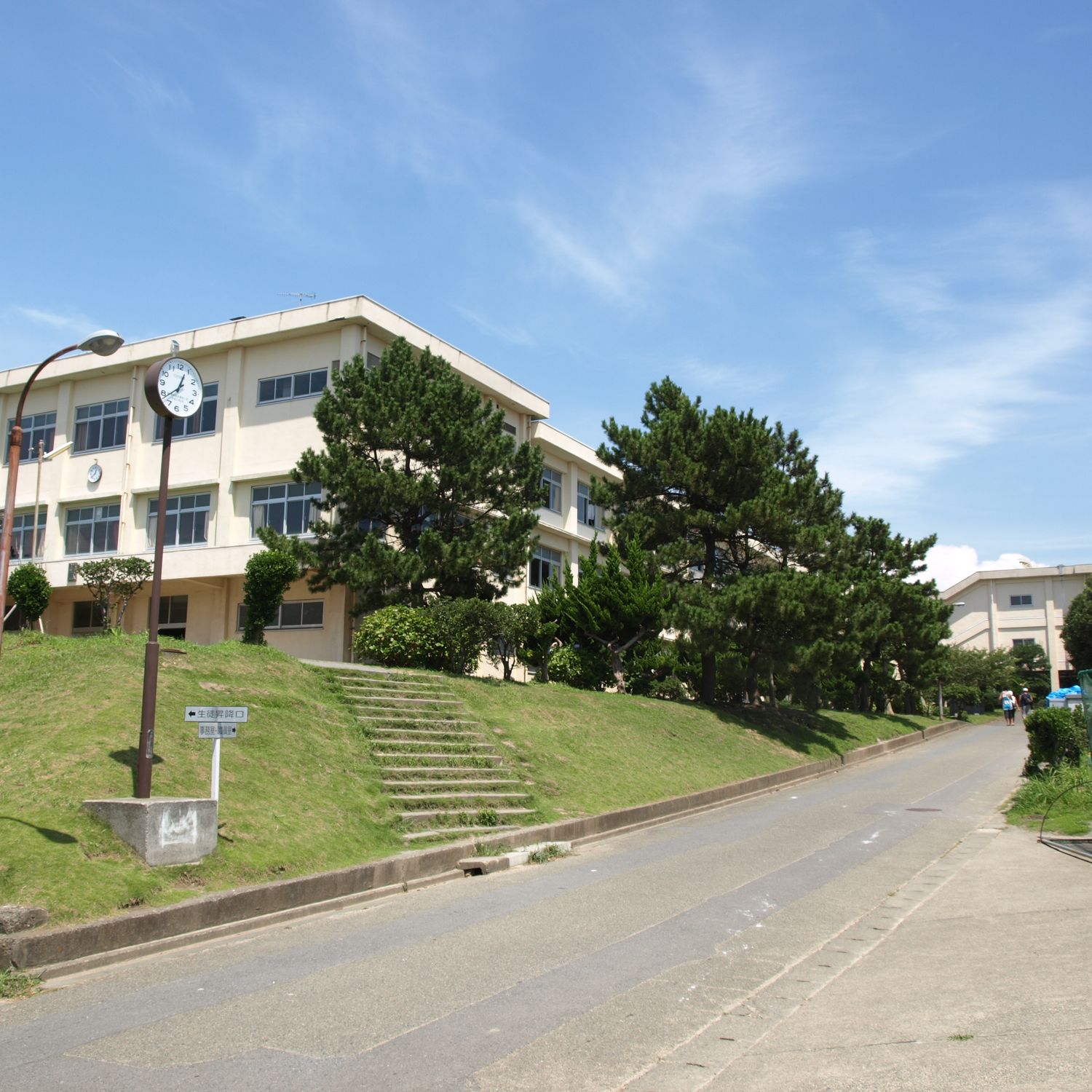 Kamakura Senior High School - Public high school in Kamakura, Japan