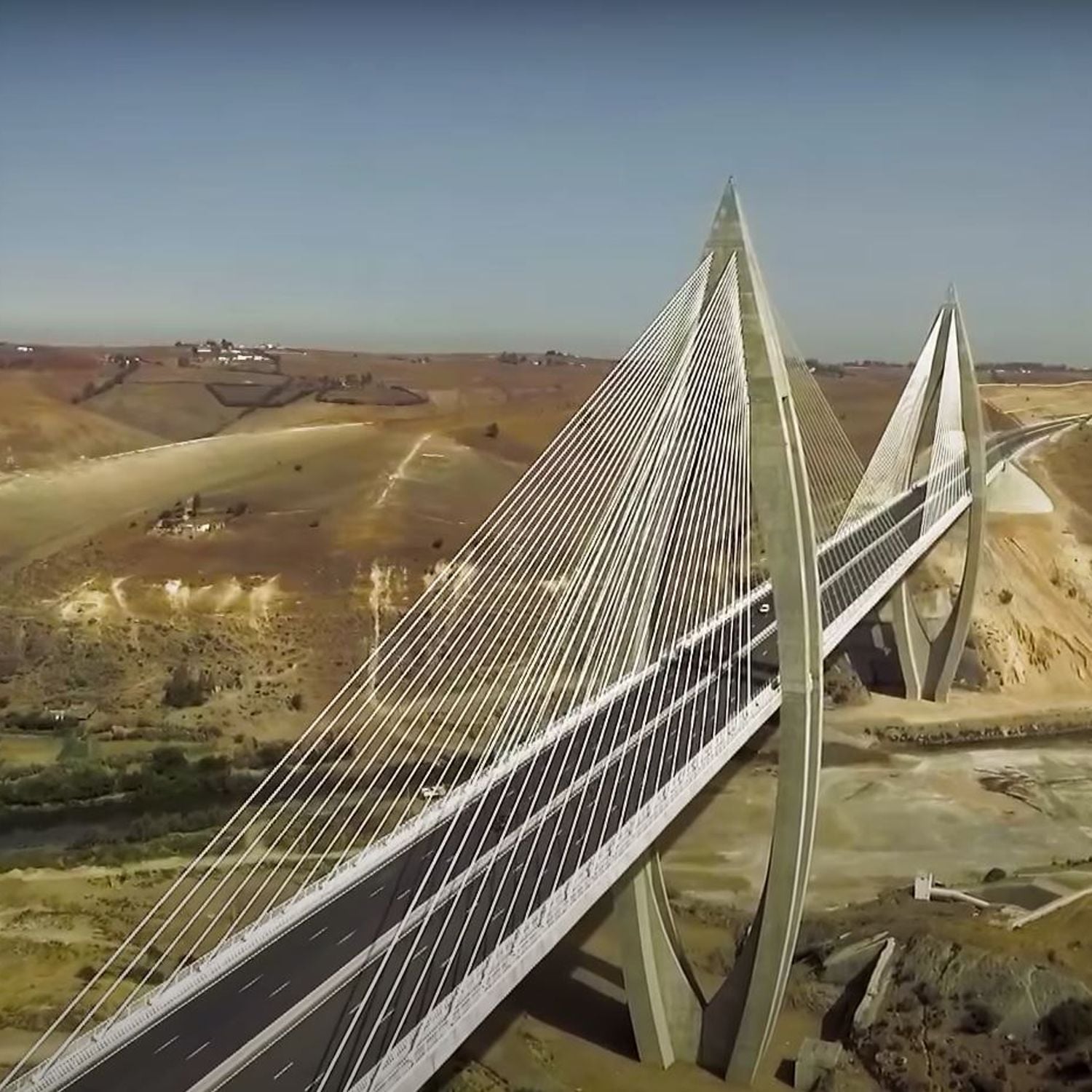 Pont Mohammed-VI - Pont routier à haubans entre Rabat et Salé, Maroc
