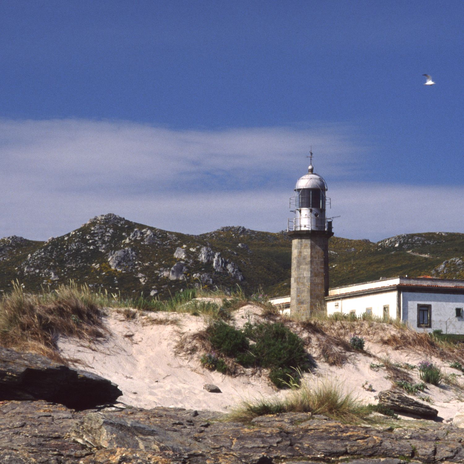 Faro de Punta Insua - Coastal lighthouse in Lariño, Spain