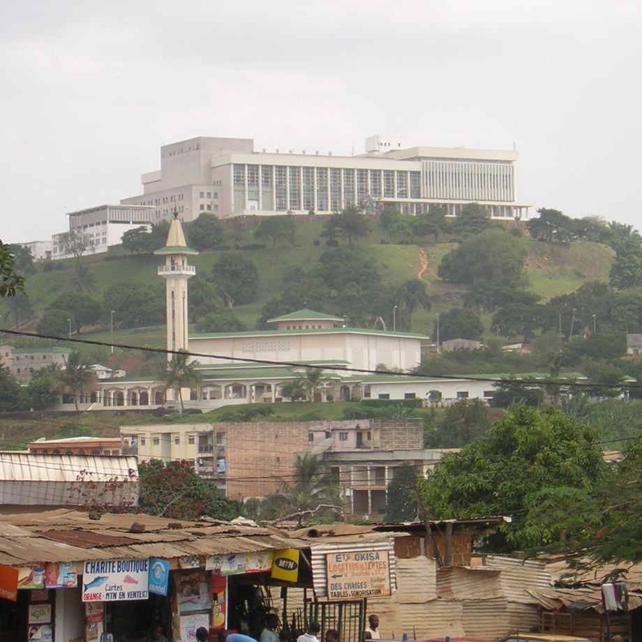 Monument de la réunification - Monument au centre de Yaoundé, Cameroun