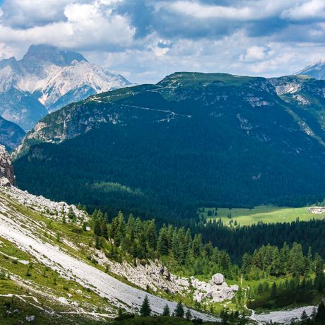 Refuge Antonio Locatelli - Refuge de montagne à Sexten, Italie
