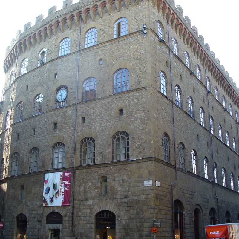 Palazzo Spini Feroni - Palacio gótico en el centro de Florencia, Italia