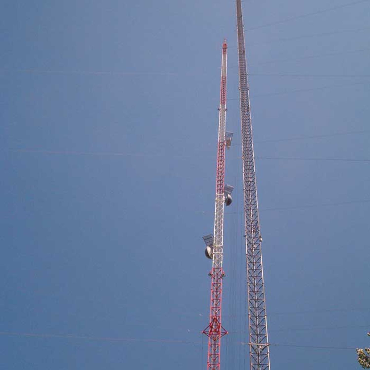 Torre de televisión KXJB - Torre de transmisión televisiva en Traill ...