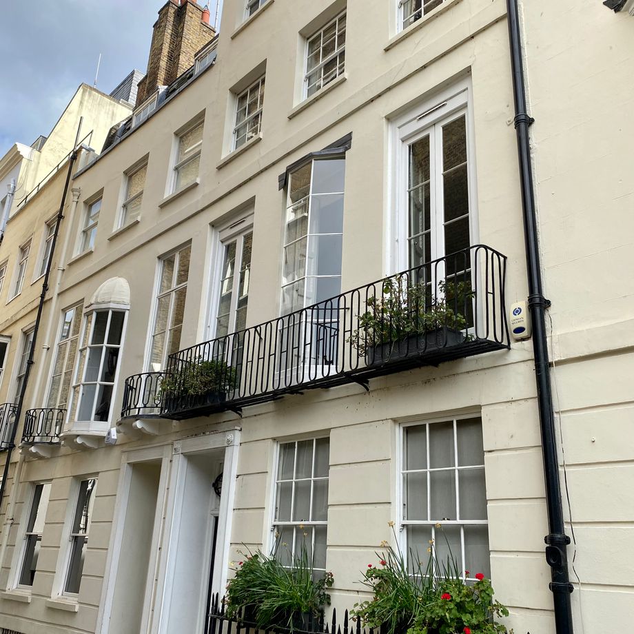 Bridgewater House - Grade I listed mansion in Westminster, England